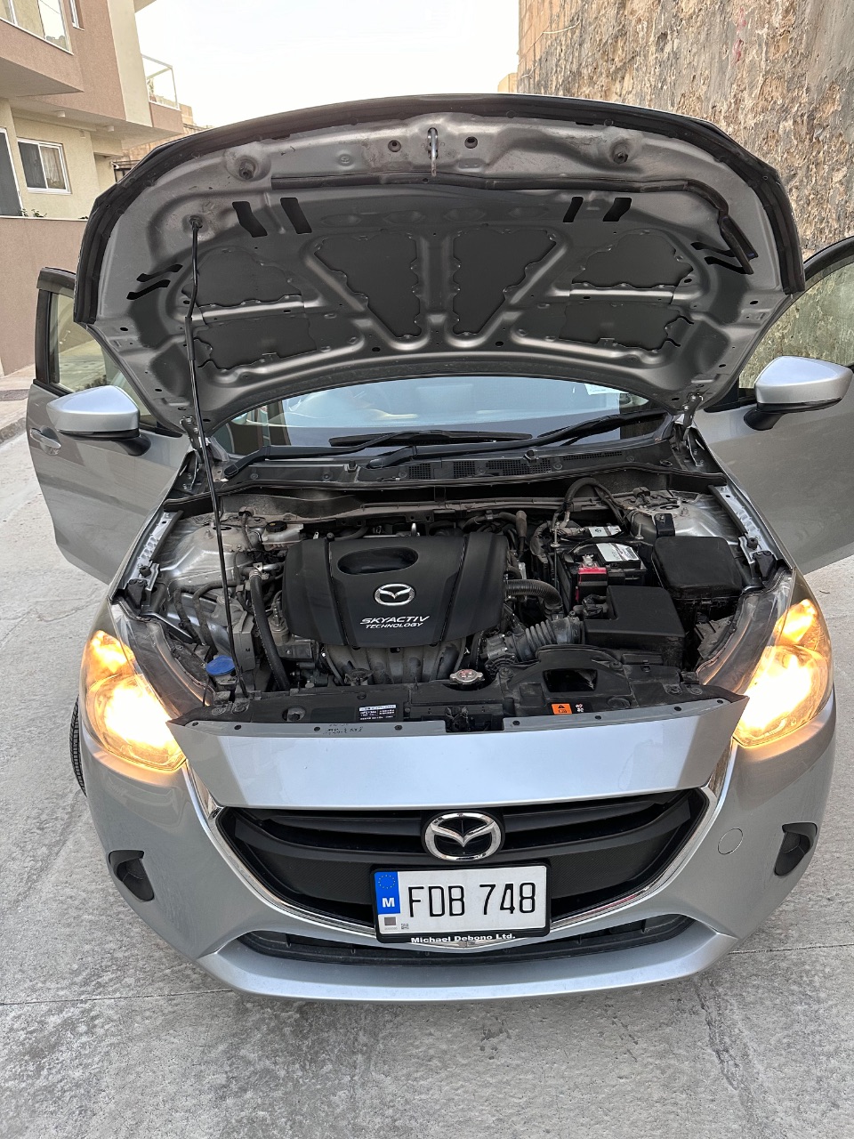 Mazda Demio Skyactiv - CarsMT